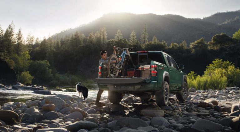 2022 Nissan Frontier PRO-X Revives the Proud Tradition of the Prerunner